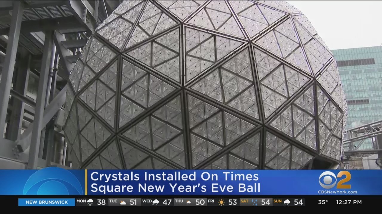 [WATCH] Crystals Installed On Times Square New Year's Eve Ball ...