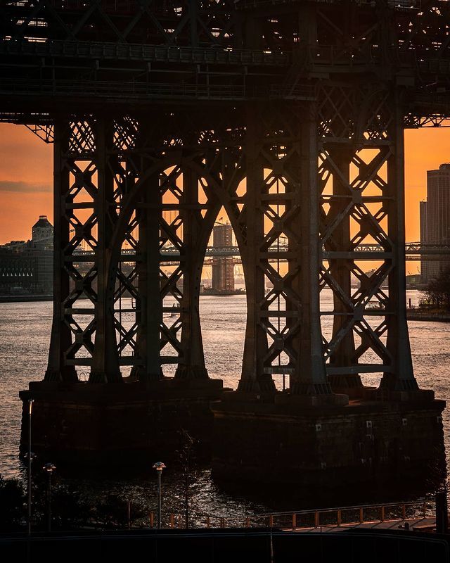 [WATCH] New York City's Monumental Bridges | Viewing NYC