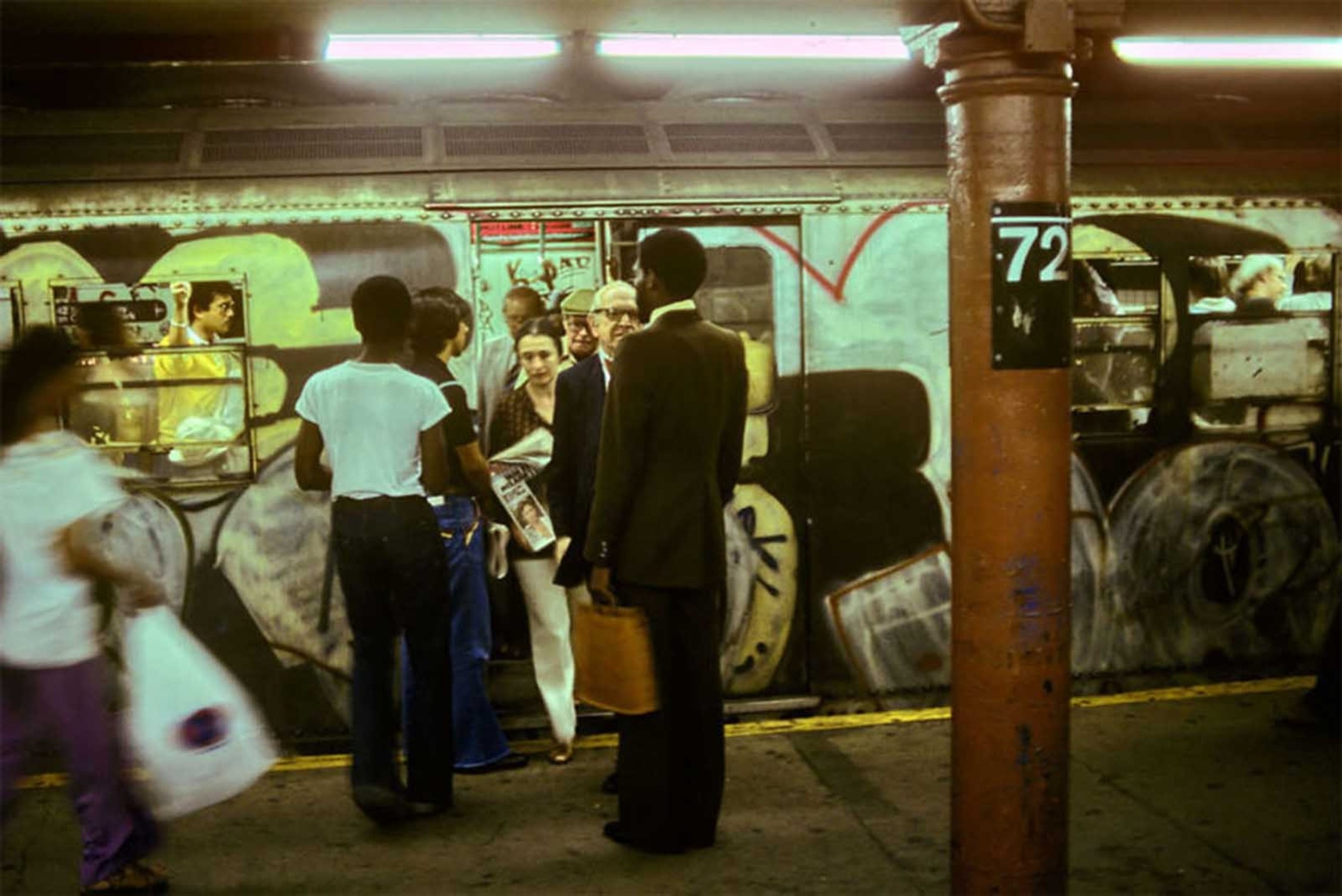Vintage Photographs Show What It Was Like on the New York City Subway ...