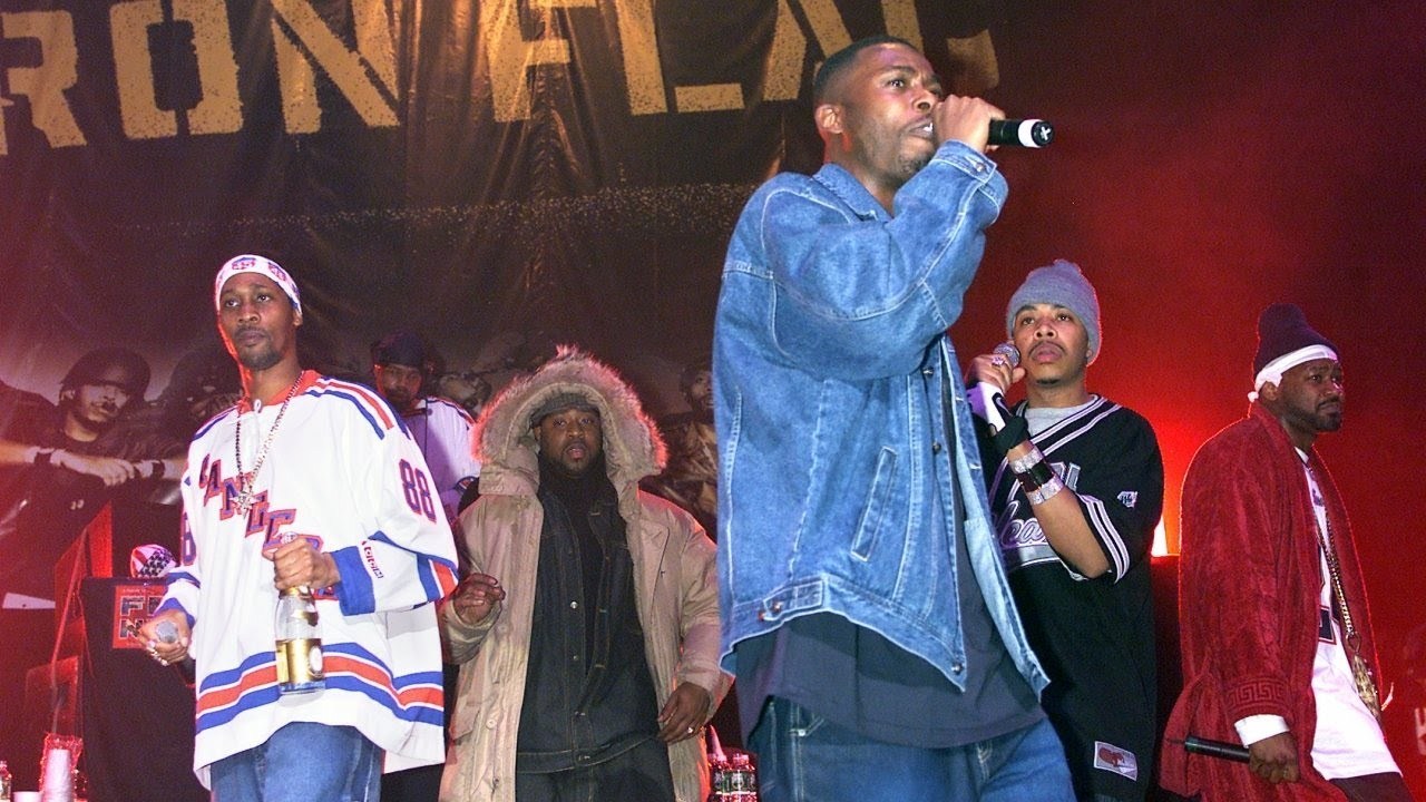 Watch a 17-Year-Old Notorious BIG Rap Freestyle Outside of a Bed-Stuy ...