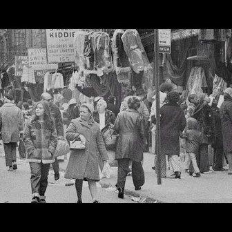 Here's the MTA's Special "VakTrak" Vacuum Subway Train in Action ...