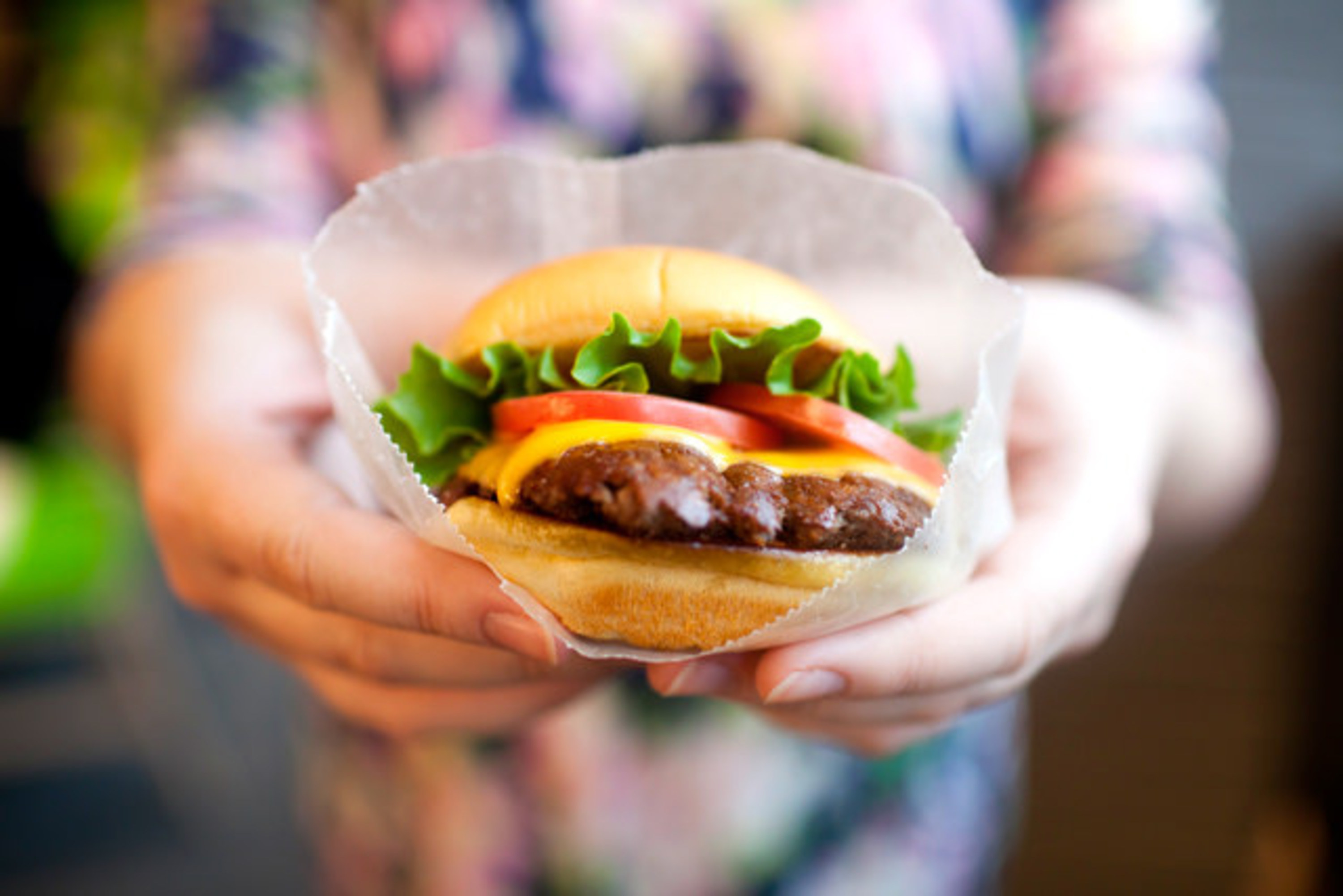 FREE FOOD ALERT! Download Shake Shack App and Get a Free Burger ...
