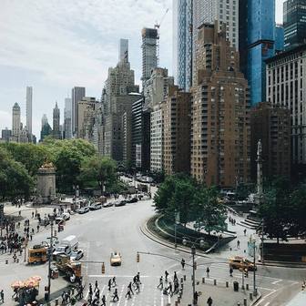 [WATCH] The Secret Behind the Huge, Windowless Skyscraper in TriBeCa ...