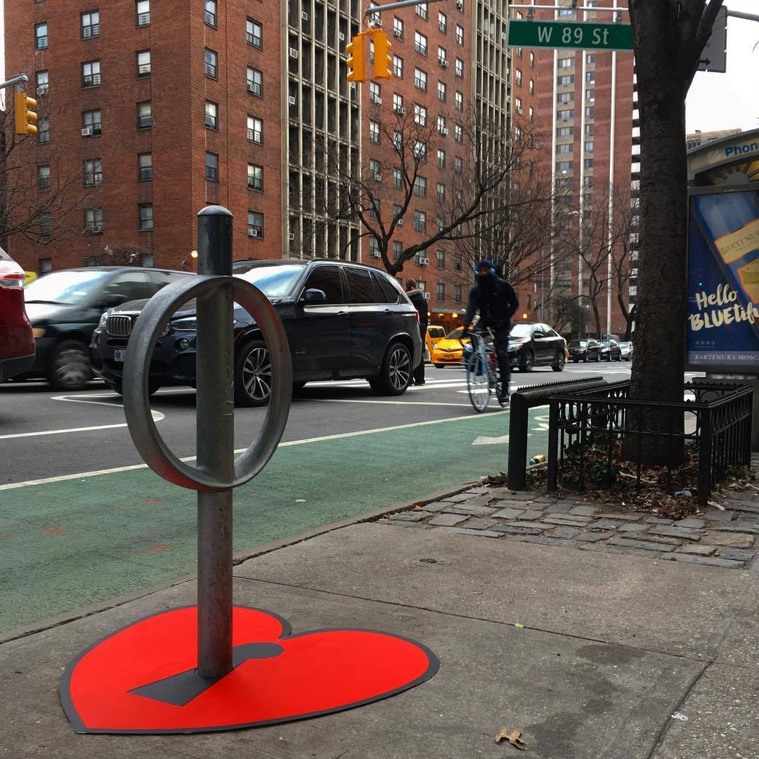 Check Out Tom Bob's Creative Street Art Bringing Inanimate New York ...