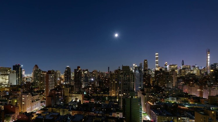 Time Lapse Video Shows 2019 Perseid Meteor Shower Over New York City ...