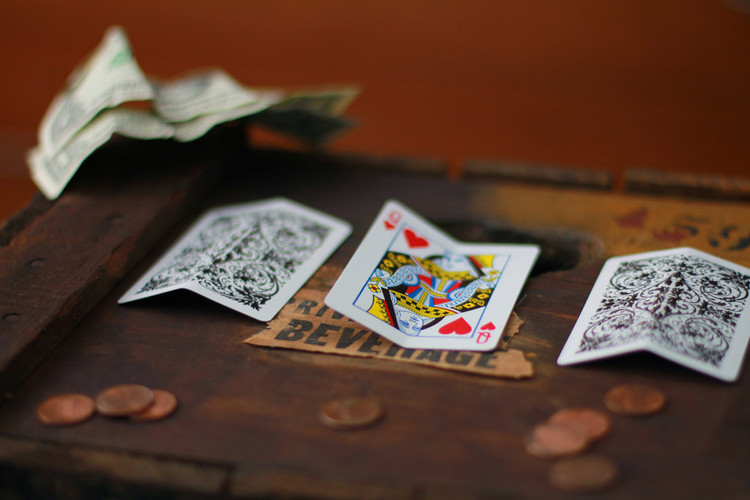 NYC Scams 101: Don't Get Fooled By Three Card Monte, the Oldest Trick ...