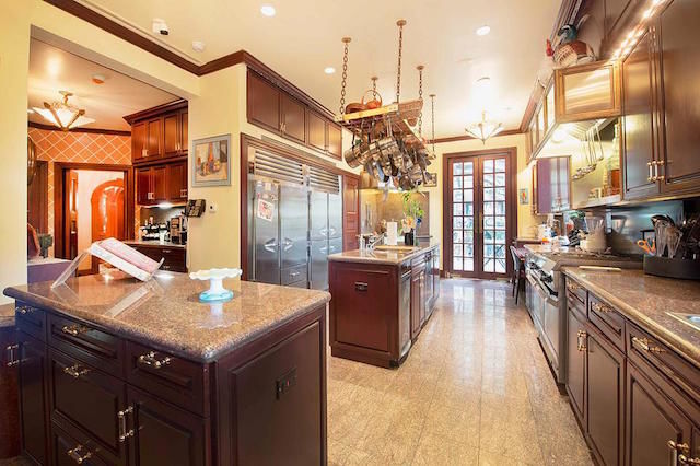 You Can Now Live Inside This Bronx Mansion Built for Jesus by a ...