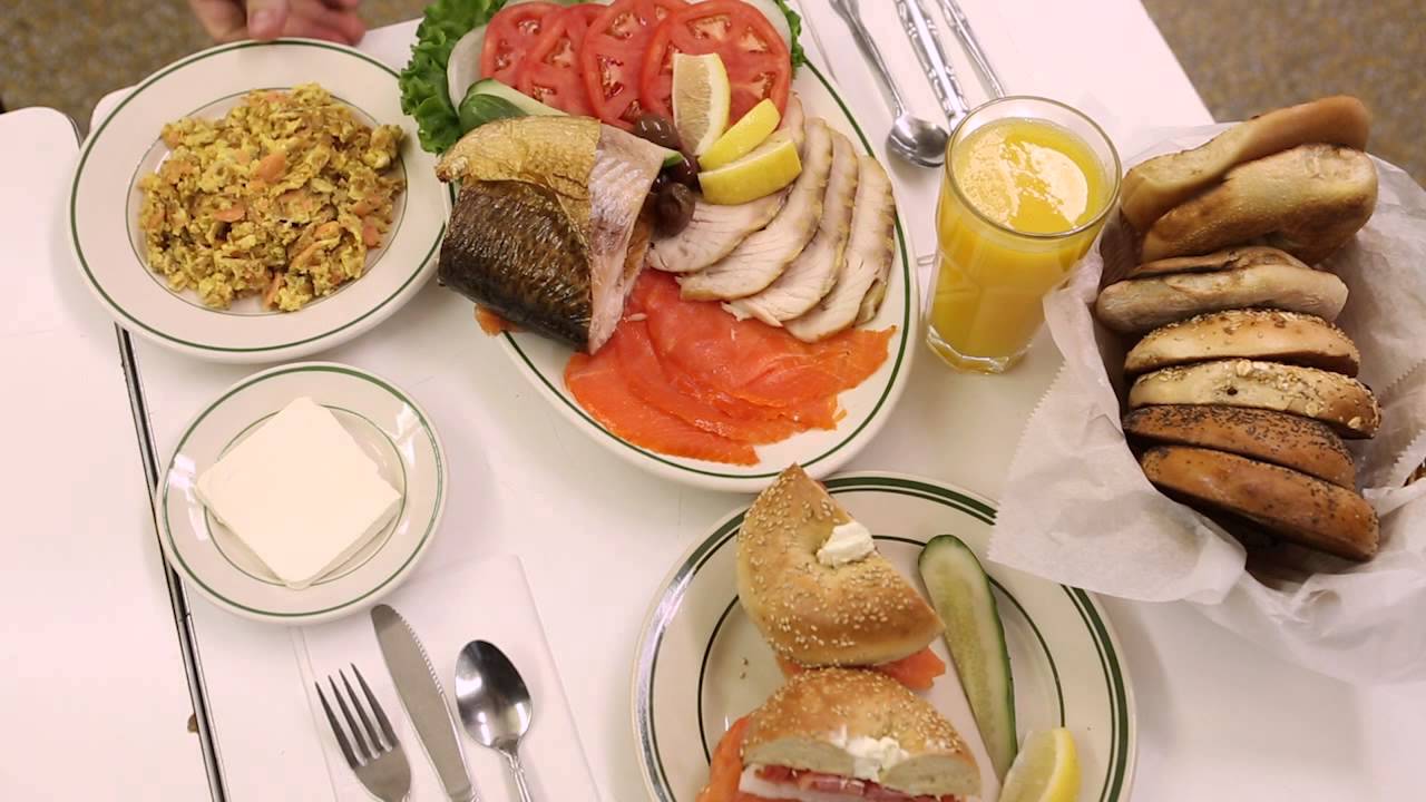 Chef Daniel Holzman's New York: Pizza, Meatballs and Monet | Viewing NYC