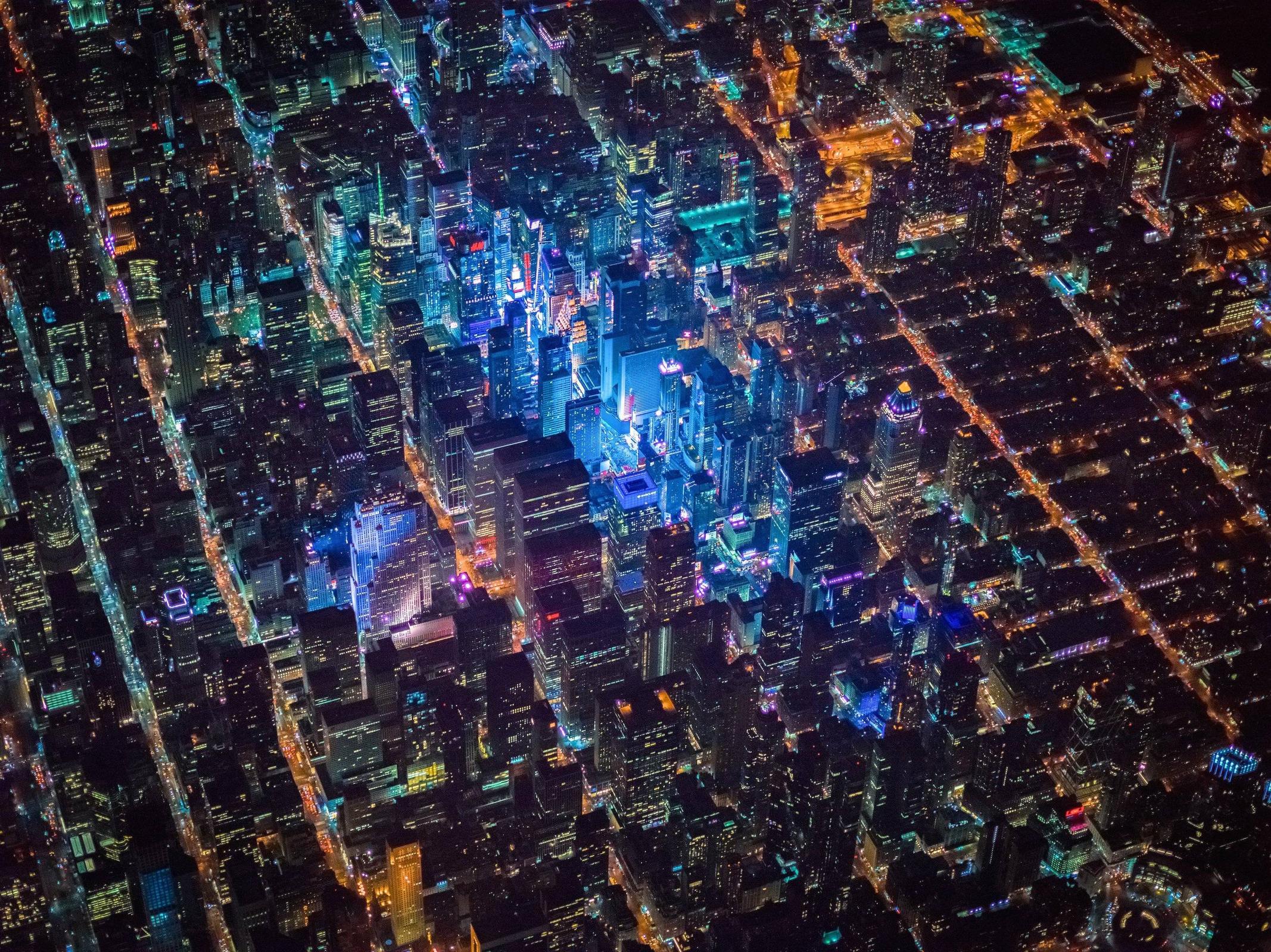 Spectacularly Detailed Photographs From A Rare High Altitude Helicopter
