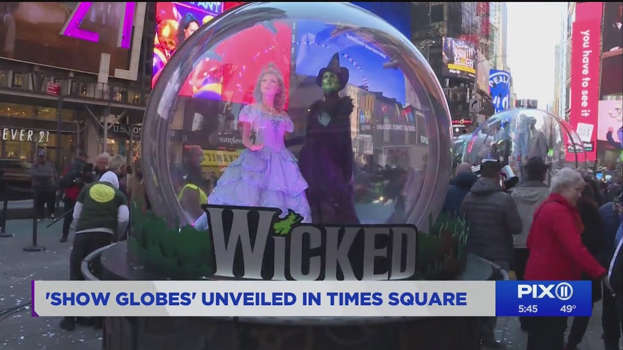 [VIDEO] Life-Size 'Show Globes' Bring Excitement to Broadway | Viewing NYC