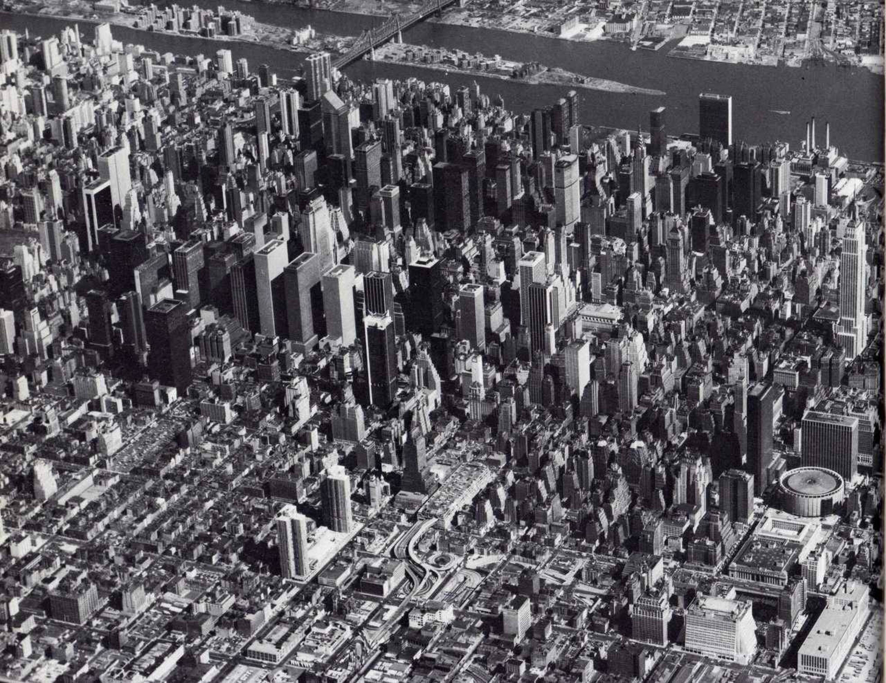 Vintage Aerial Photograph Shows Midtown Manhattan Cityscape in 1978 ...