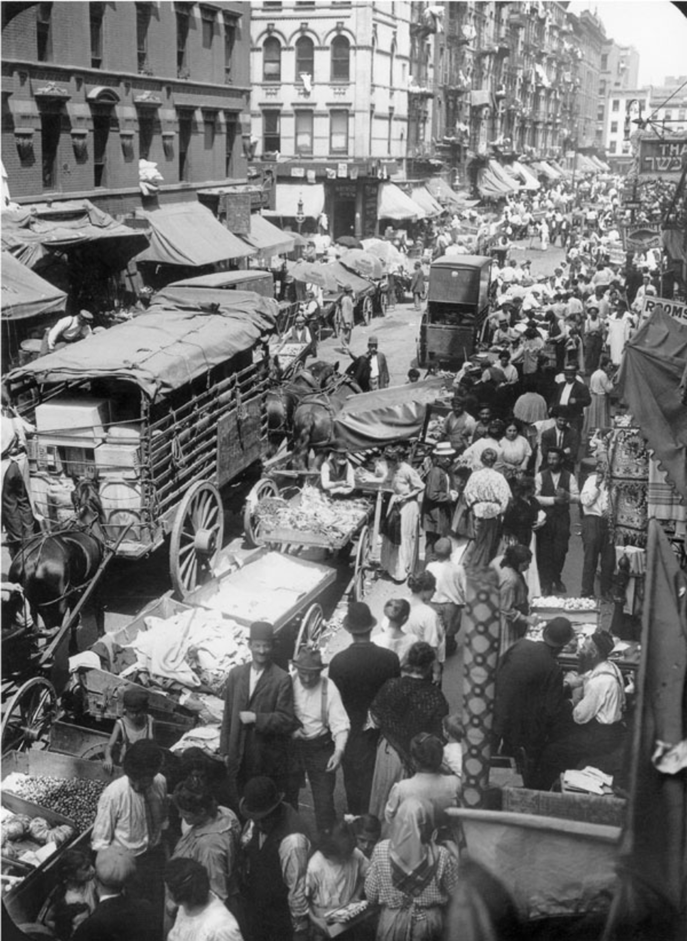 Vintage Photograph Shows the "Lantern Side of Hester Street" in 1903 ...