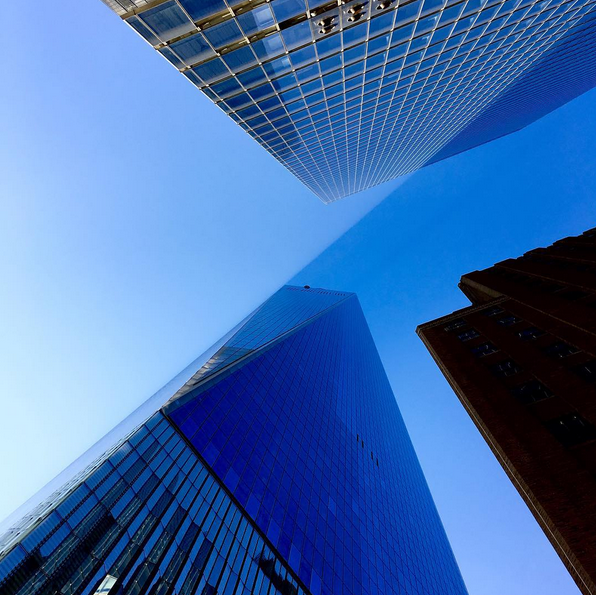 Incredible Photographs of One World Trade Center's Natural Light Show ...