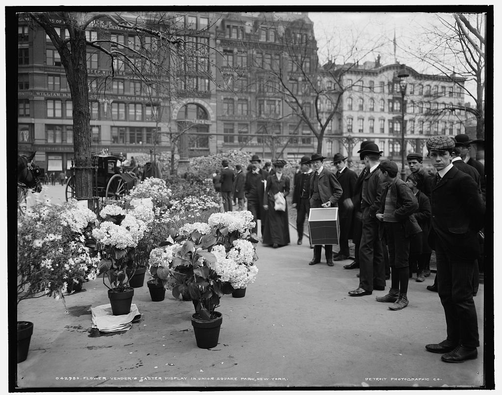 This Vintage Photograph From Early 1900s Shows Union Square Flower ...